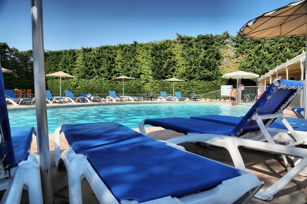 Camping Des Favards - Vaucluse