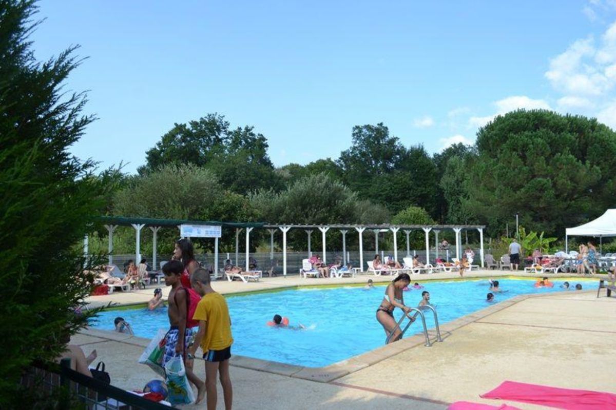 Camping Les Pins Du Soleil - Landes