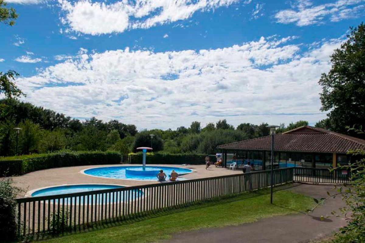 Camping Des Lacs - Charente